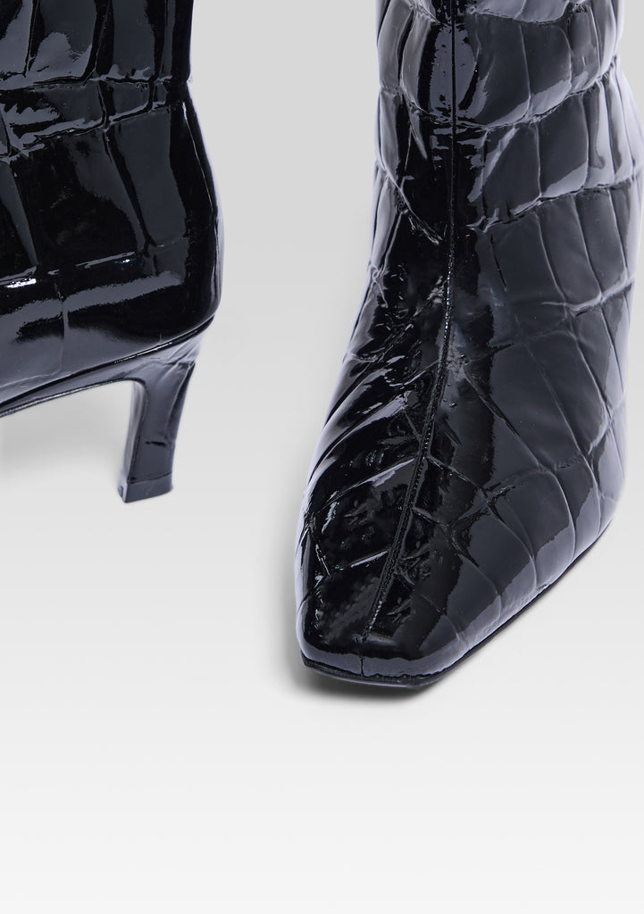 Taliah Leather Boot – Retrofete